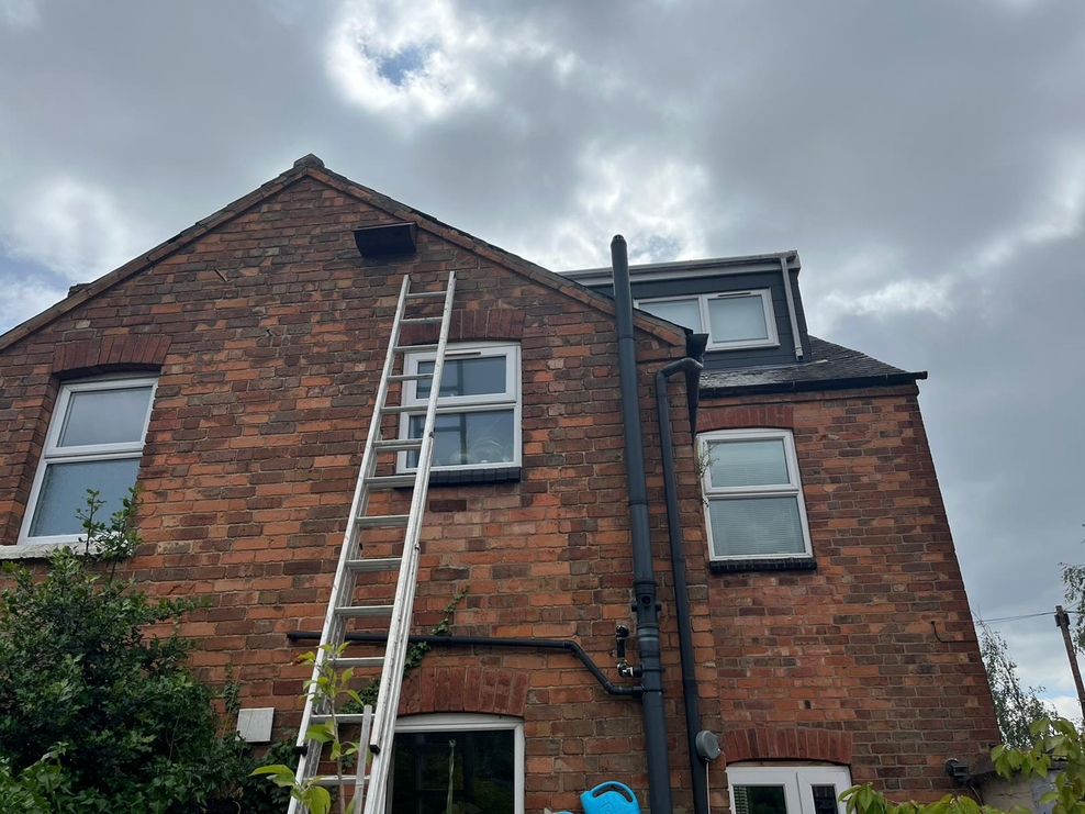 Swiftly boxed swifts | Nottinghamshire Wildlife Trust